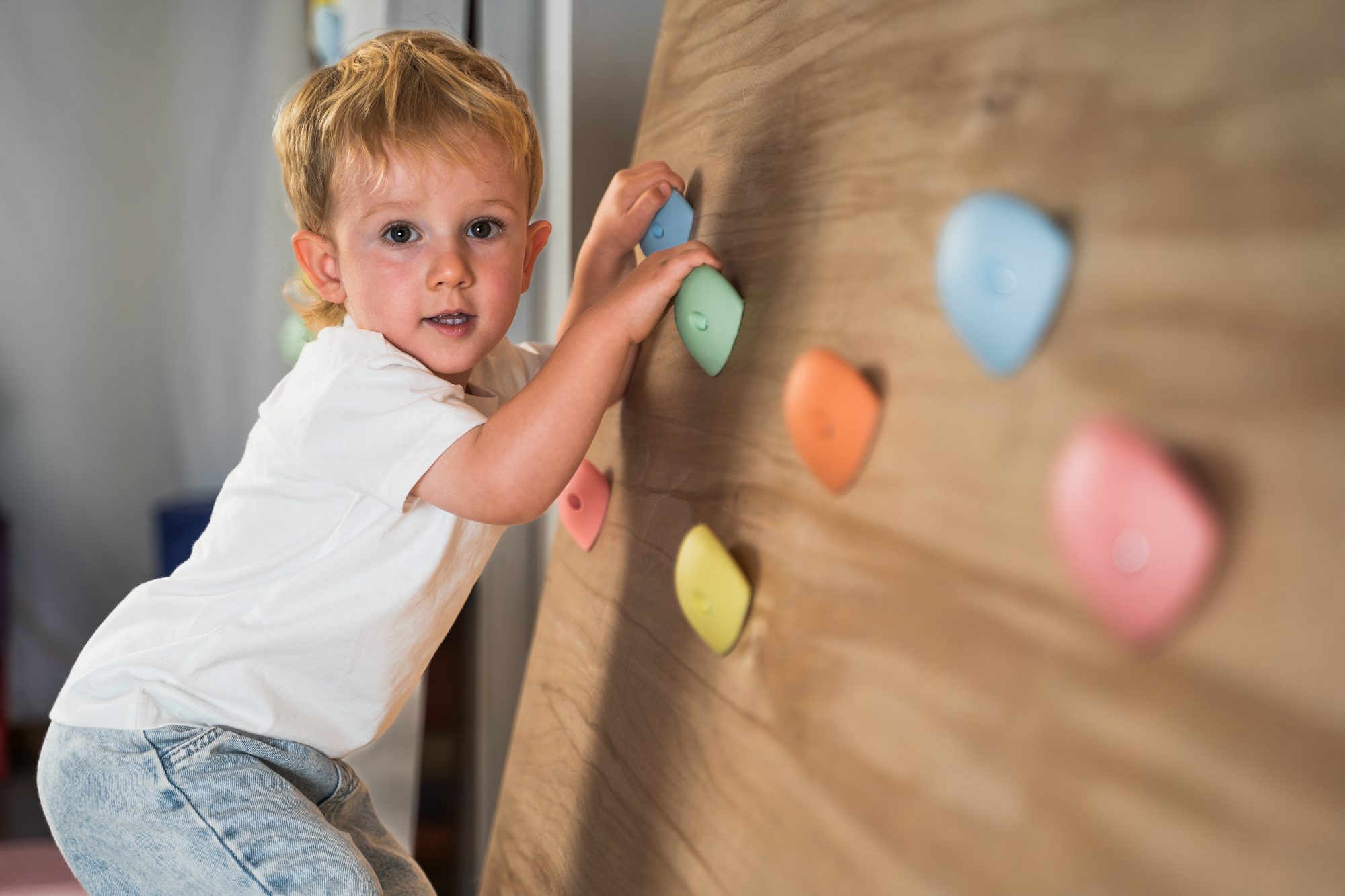 Building Confidence: Our Mini Jugs & Footholds – mini beasts climbing